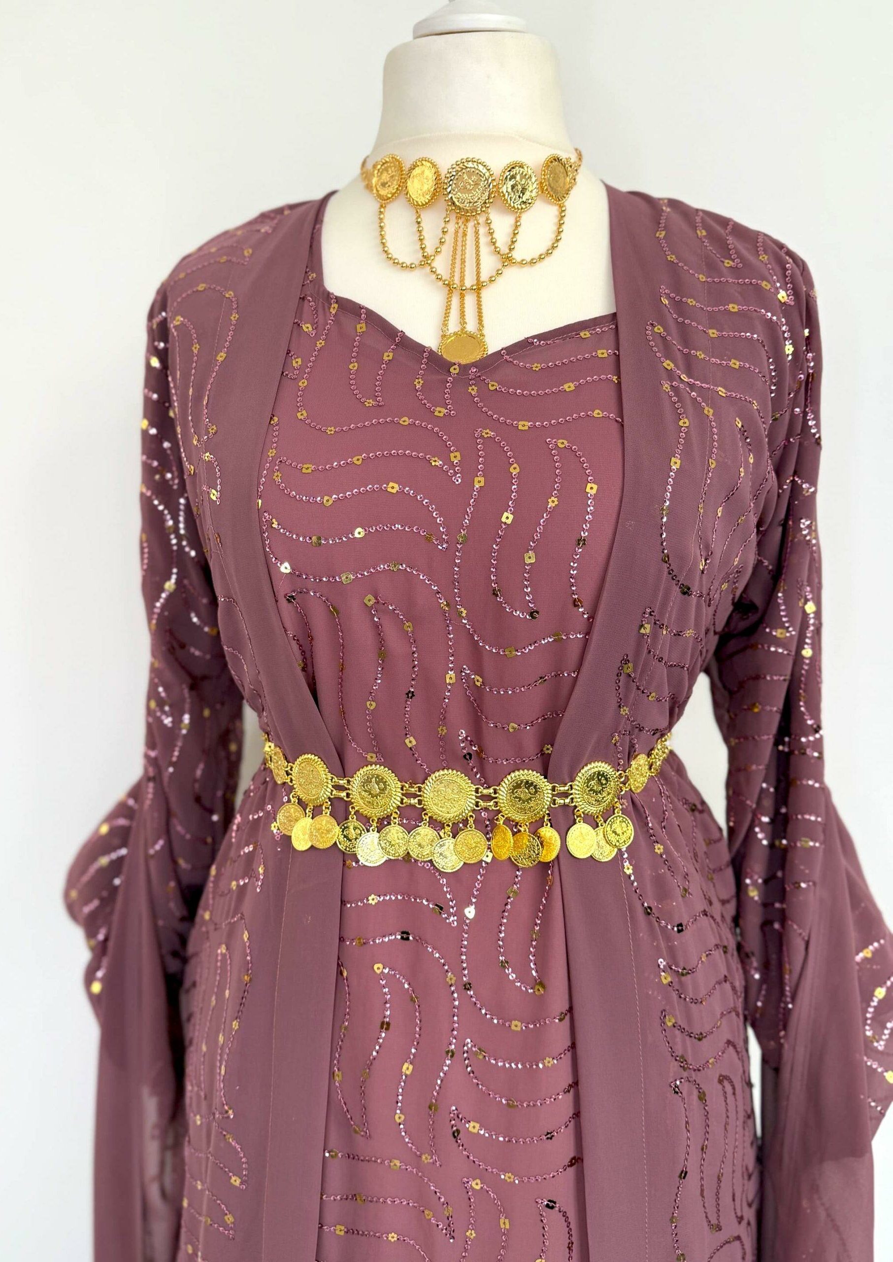 Robe Kurde Traditionnelle Rosé – Fistan Élégant Sans Accessoires ...